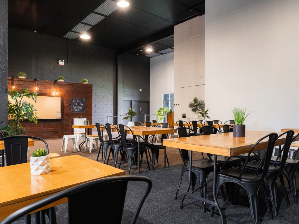 Large Spaces in Pakuranga Heights