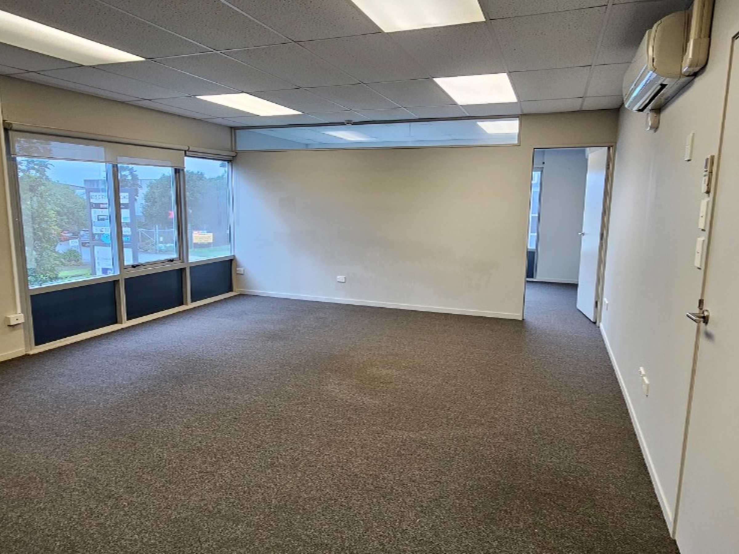Office space (upstairs self-contained)